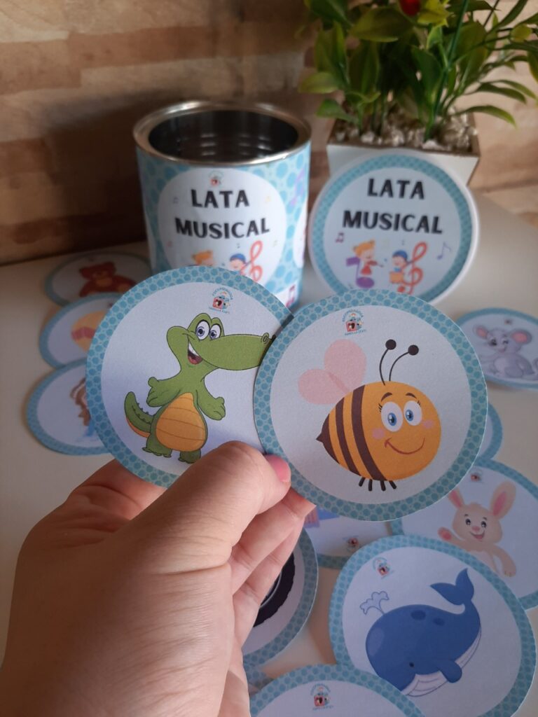 Lata musical - Psicopedagoga Kamilla Stati